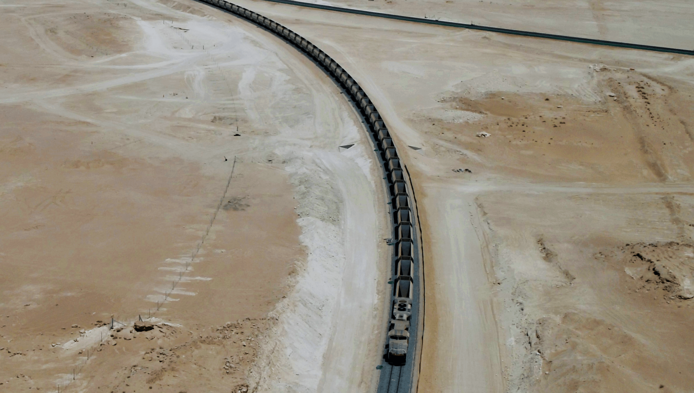 Etihad Rail completes the connection of railway freight terminal at ...